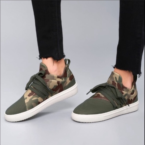 Steve Madden | Shoes | Steve Madden Camouflage Lancer Sneakers | Poshmark